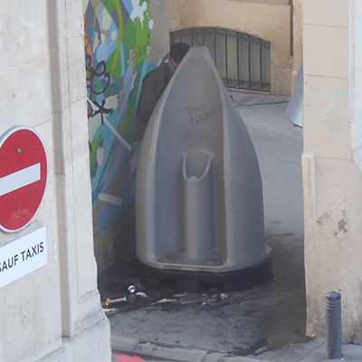 In Praise of the Parisian Pissoir – Mudskipper Press