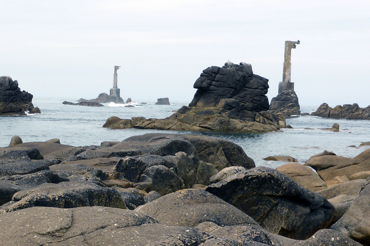The Lighthouses of Ushant – Mudskipper Press