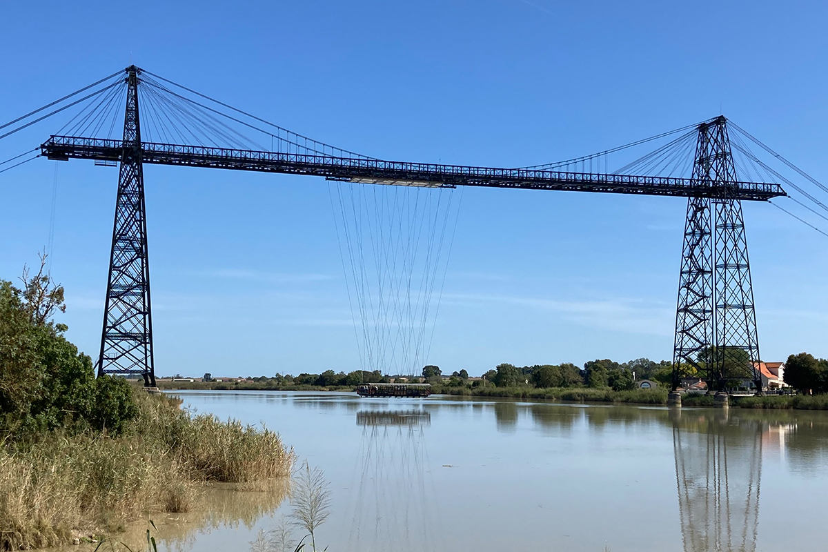 Going Nowhere on the Rochefort-Martrou Transporter Bridge – Mudskipper ...